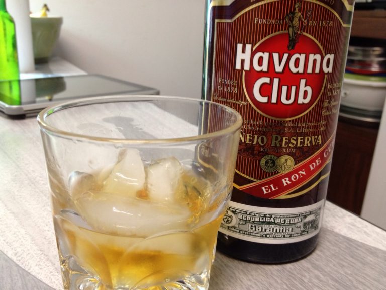Las bebidas de Cuba: ¿Sabes qué toman los cubanos?