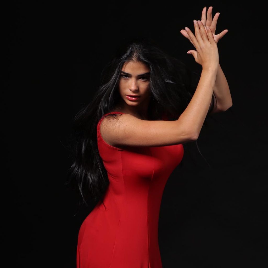 Ana Karla Suarez, la bailarina que se hizo famosa en el video 'Bailando ...