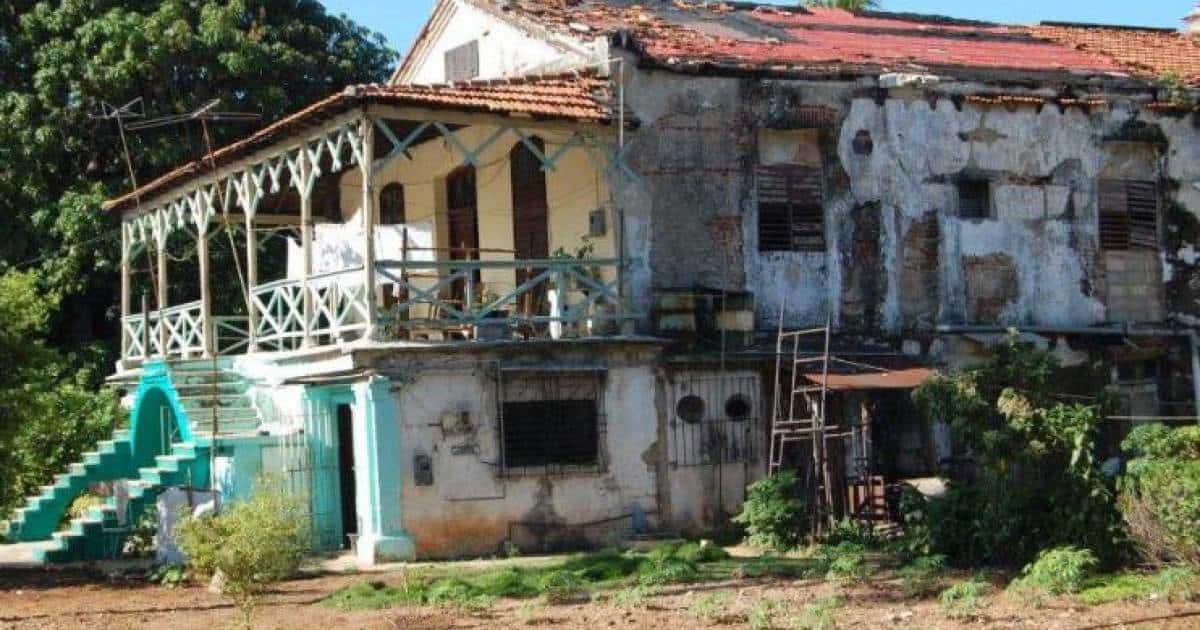 La curiosa historia de este palacete colonial en una de las avenidas ...