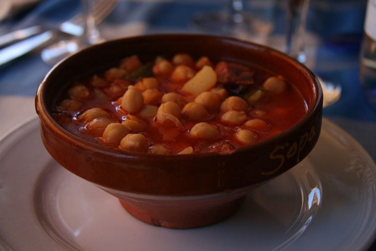 Receta del exquisito potaje de judías blancas cubano - Todo Cuba