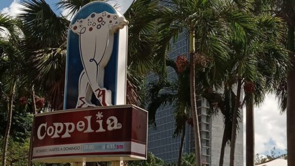 Cubanos sobre Coppelia: "Fue la catedral, hoy es el museo del helado ...