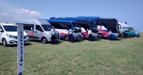 “Lo tenemos Todo”, empresa Transtur promociona su flota de vehículos en ...