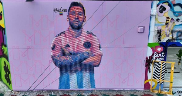 Artista venezolano pinta el primer mural de Messi en Miami - Todo Cuba