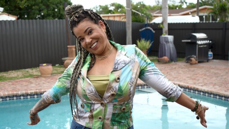 La actriz Cuqui La Mora homenajea el cumpleaños 18 de su hija con un ...